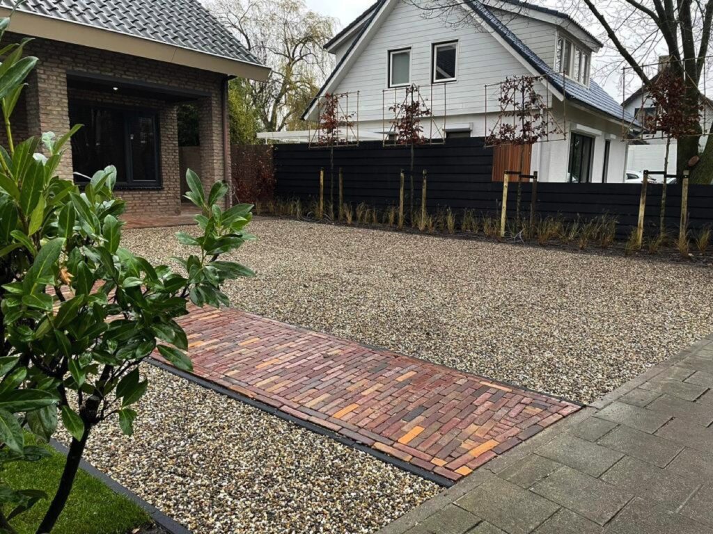 Moderne voortuin | Verstegen Tuinen & Grondwerk